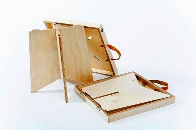 Fold the Book Stool and carry it along like a suitcase - Homecrux