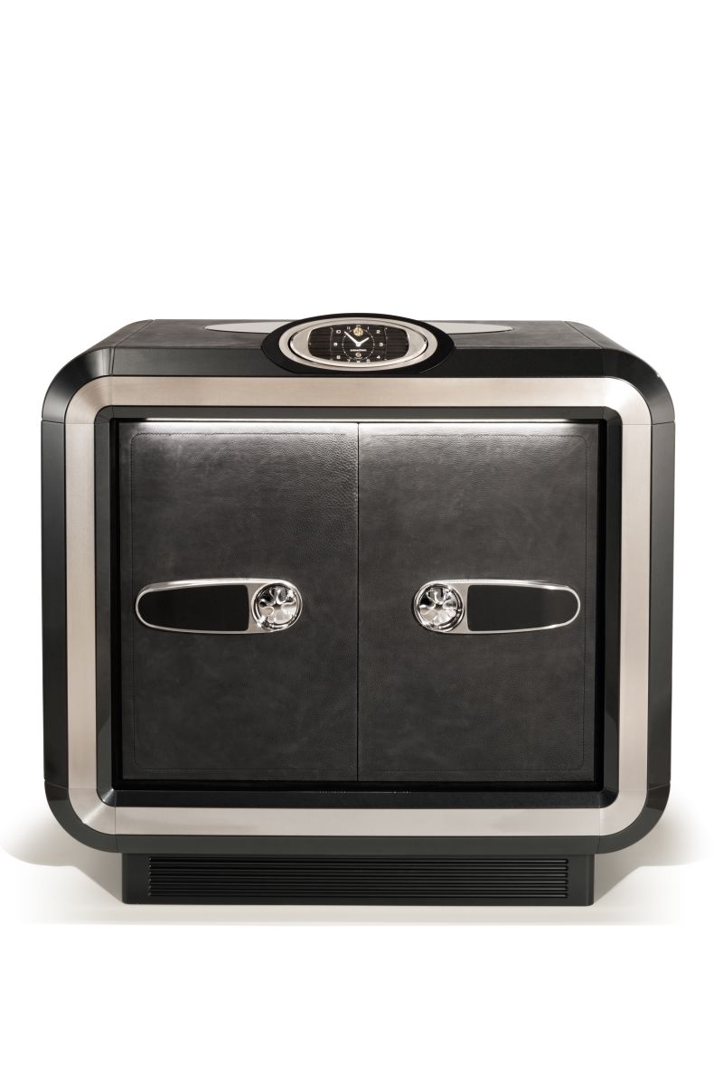 The classy Magnum Safe with extendable interiors and retractable doors ...