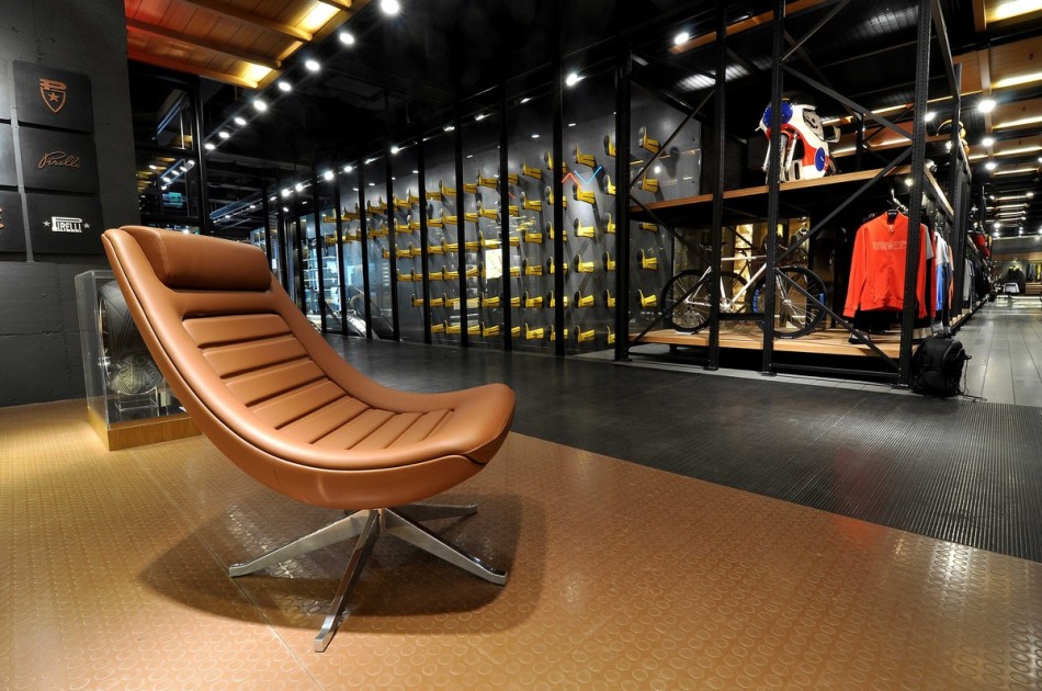 The luxurious Manzu Lounge Chair and Ottoman presented by Alias