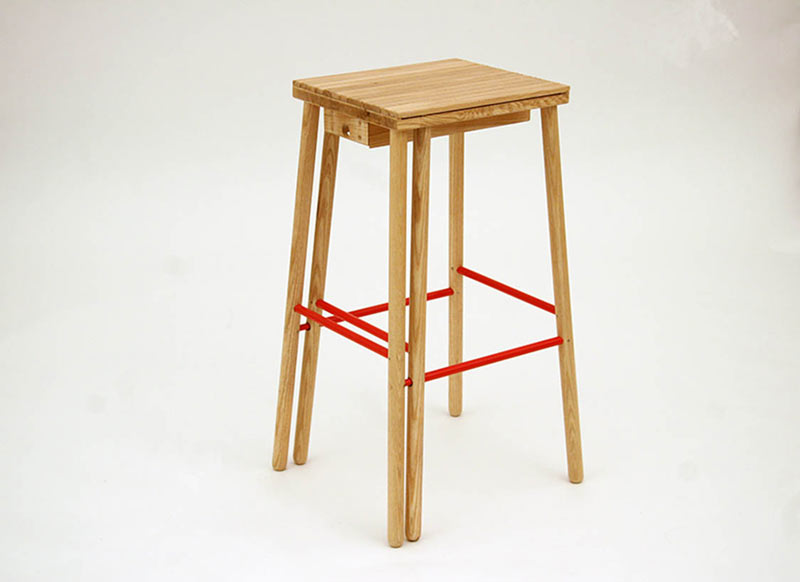 Room for Two: A Simple Stool That Snaps to Seat Two People