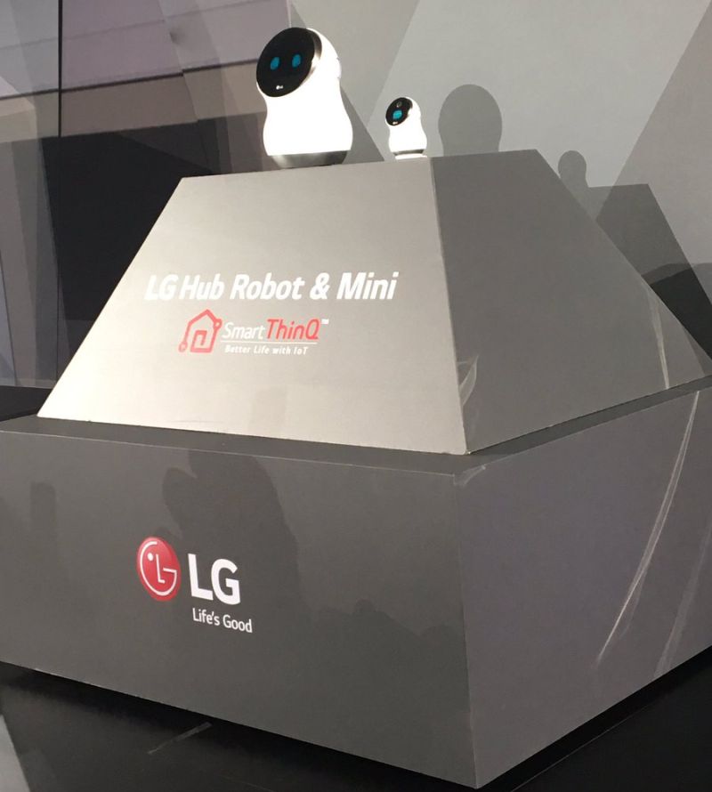 CES 2017: LG unveils smart home assistant Hub Robot