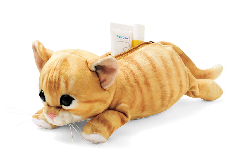 These cuddly cat-shaped zippered pouches are too cute to handle